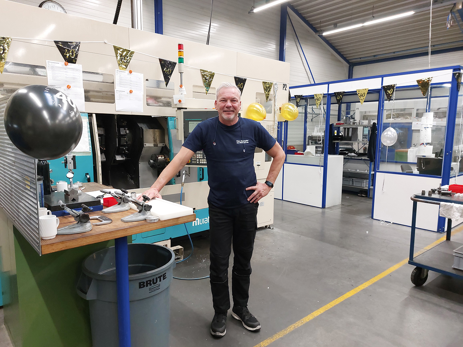 Tonny 40 years with the company - Van Haandel Metaal